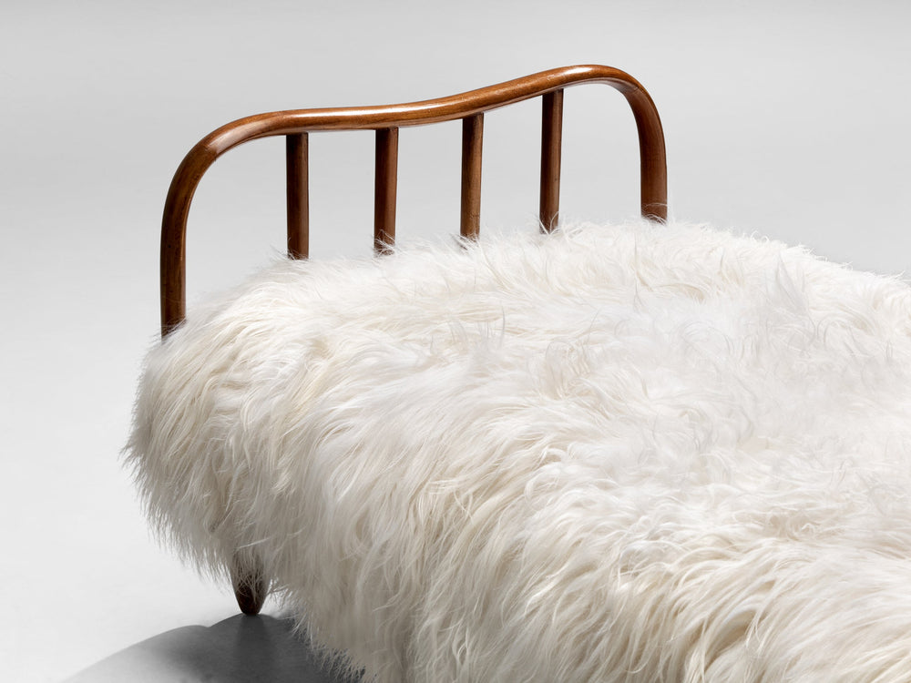 Italian Art Deco Daybed in Walnut